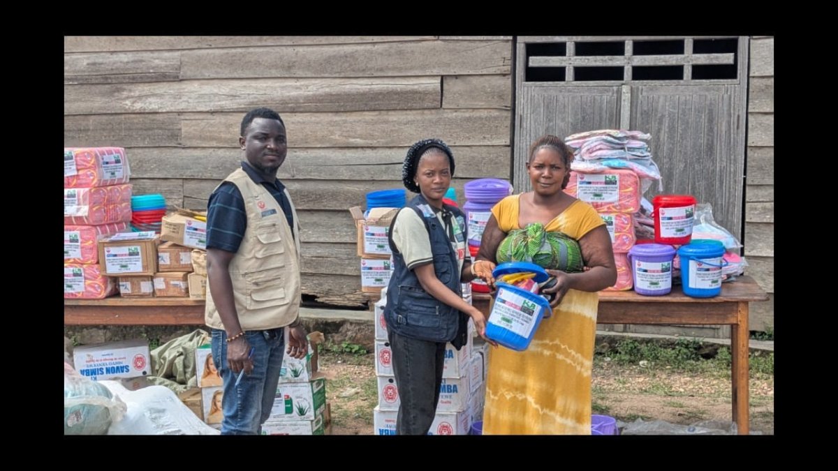 L'ONG FADEM contribue à la distribution de kits d'hygiène à 200 femmes ...